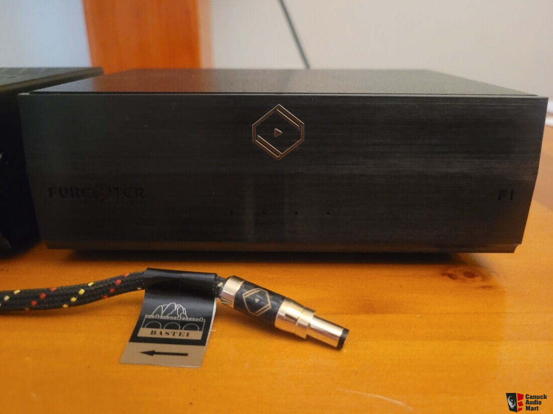Silent Angel M1T and power supply with Bastei power cable and SR purple ...