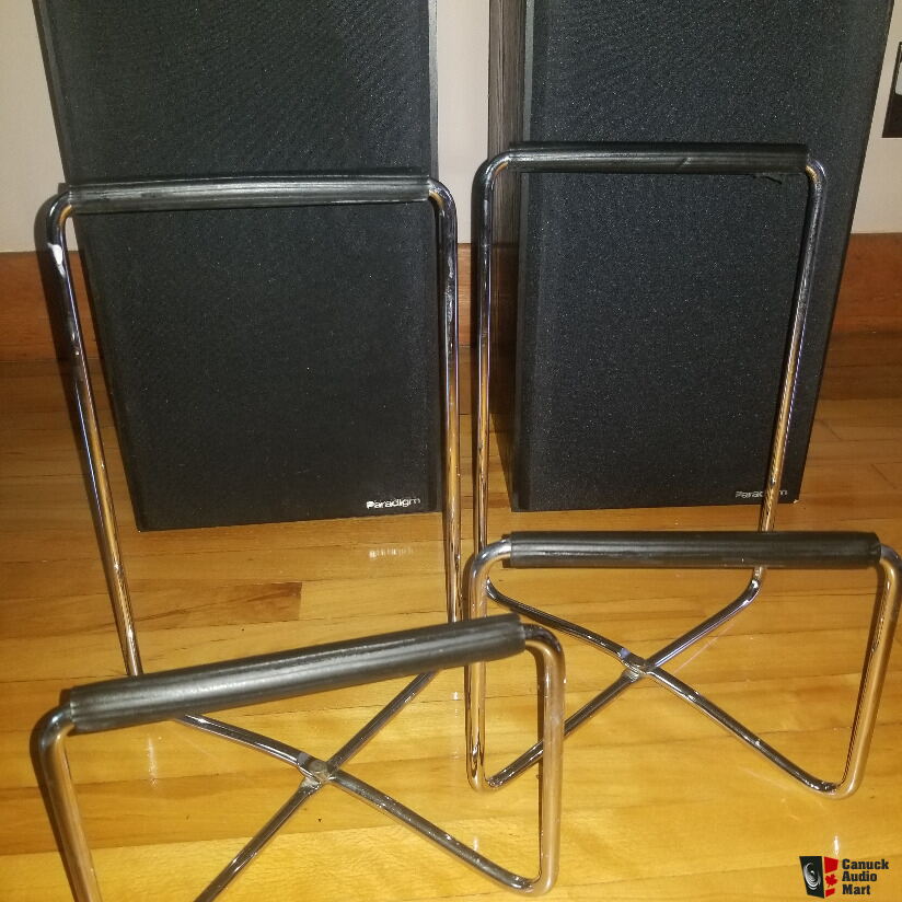 Pair of Paradigm Model 7SE with grilles and feet consecutive serial ...