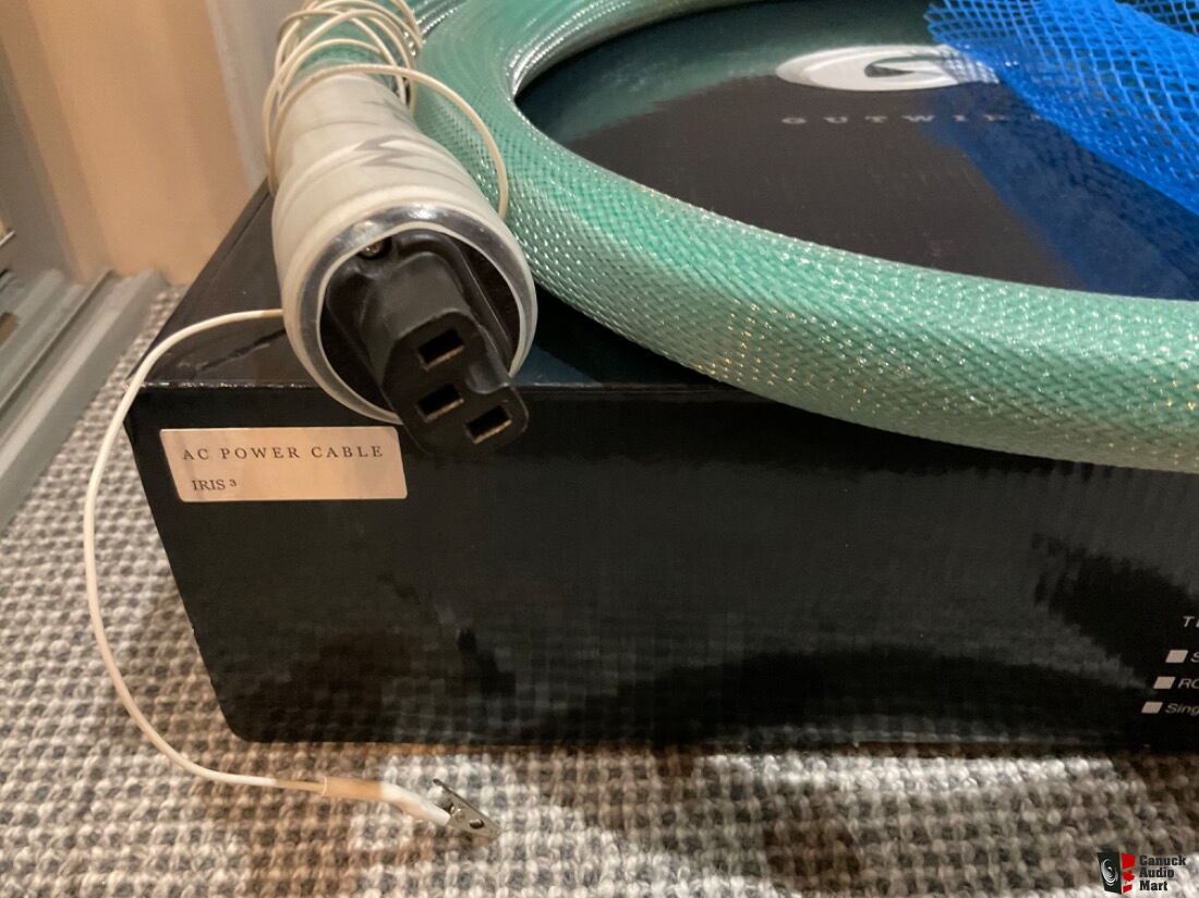 GutWire IRIS 3 AC Cable 6 FT Photo #4639936 - Canuck Audio Mart