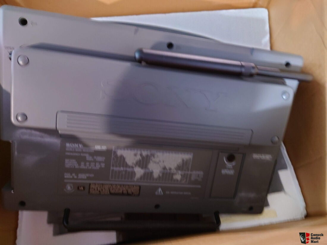 Sony Visual World-Band Receiver CRF-V21 Photo #4644743 - UK Audio Mart