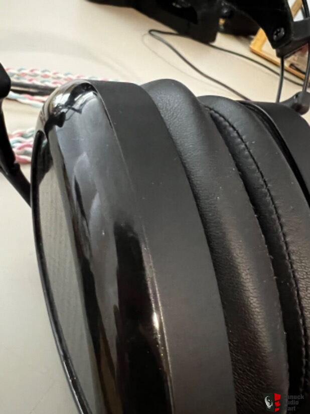 DCA Aeon Noire with Hart Audio Cable Photo #4647335 - US Audio Mart
