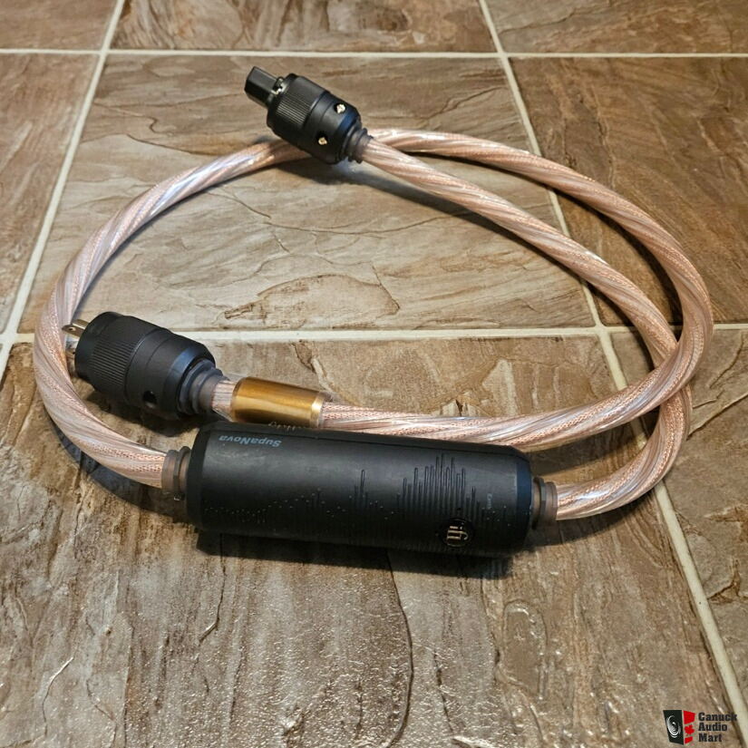 iFi SupaNova Power Cable - Demo Photo #4649772 - Canuck Audio Mart