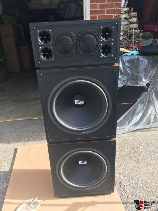 NOS: Audio Research - Rock Monitor, 8 Speaker System (Dual 18" Woofers ...