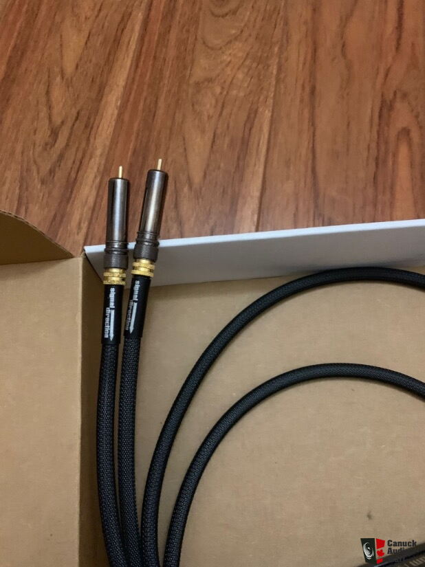 MIT Magnum M2.3 RCA Interconnects, 1.5 Meters with selectable impedance ...