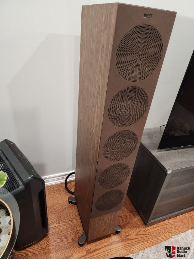 Kef R11 Meta Walnut Photo #4659505 - Canuck Audio Mart