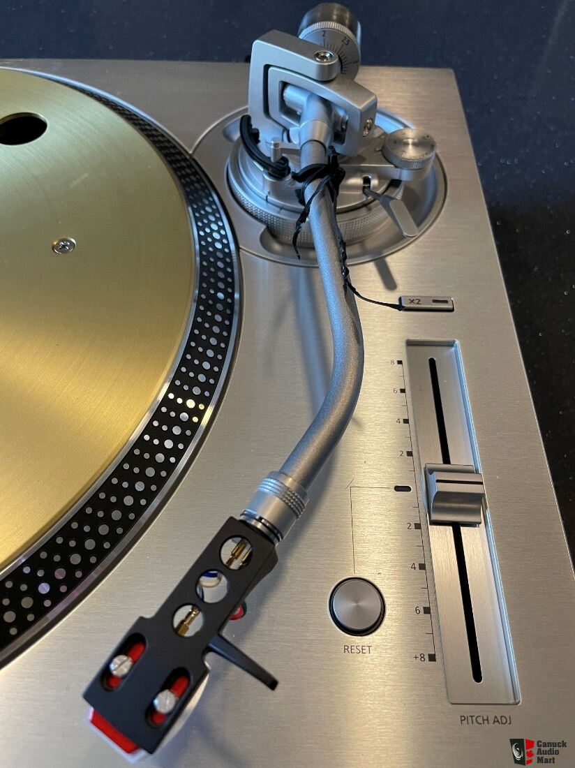 Technic SL1200G Turntable Photo #4666853 - Canuck Audio Mart