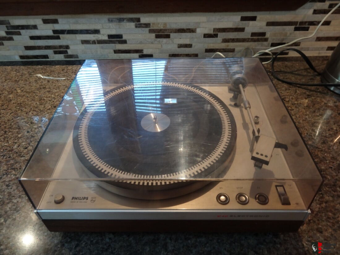Phillips 212 Electronic Turntable-Reduced Photo #4669679 - US Audio Mart