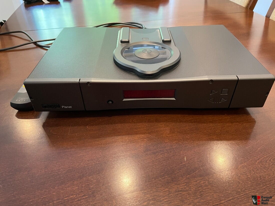 REGA Planet 2000 CD-Player Photo #4670259 - Canuck Audio Mart