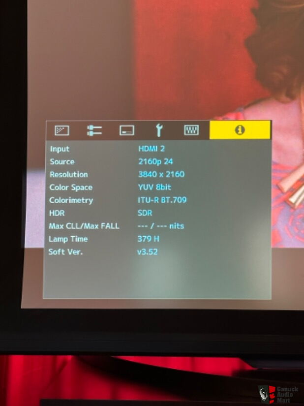 JVC NX7 B Native 4K HDR projector with spare bulb and 3D emitter Photo ...