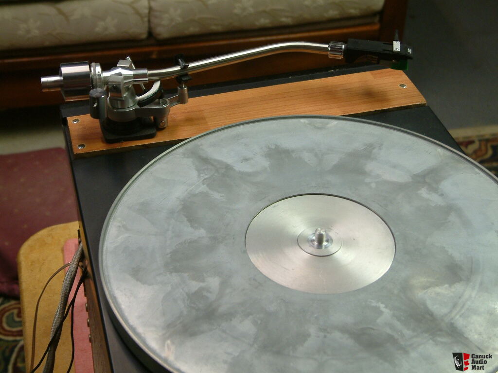 ERA MK 6 Audiophile Turntable ( France ) and REGA 2 S style arm Photo ...