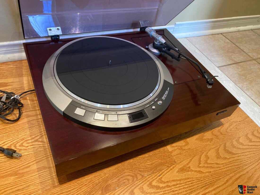 Denon DP-80 top model turntable with Denon DA-401 carbon fiber tonearm ...