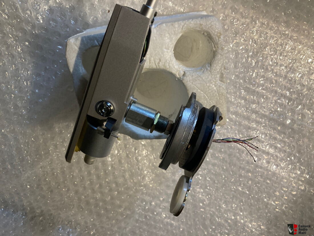 Denon tonearm Photo #4682625 - US Audio Mart