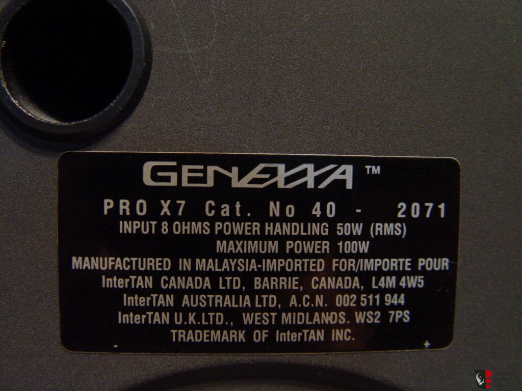 GENEXXA PRO X7 Minimus 7 speakers