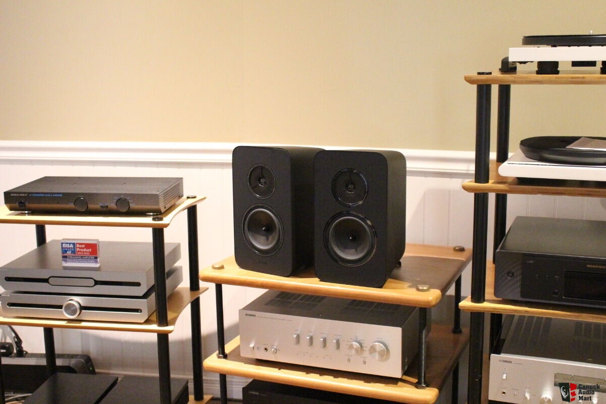 Rega , Kyte Photo #4690129 - Canuck Audio Mart