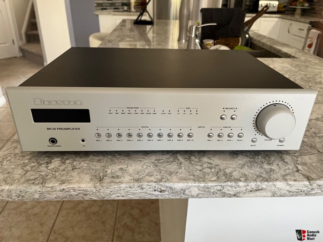 Bryston BR-20 Preamplifier with Streamer & DAC - Silver PRICE DROP For ...
