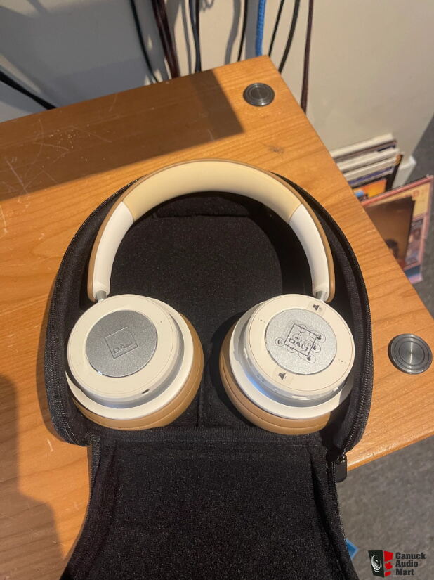 DALI I-06 Dealer Ad - UK Audio Mart