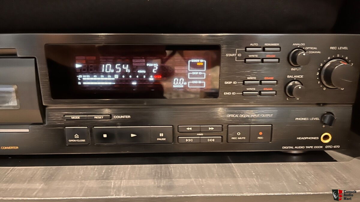 Sony DTC 670 DAT tape deck Photo #4696986 - Canuck Audio Mart