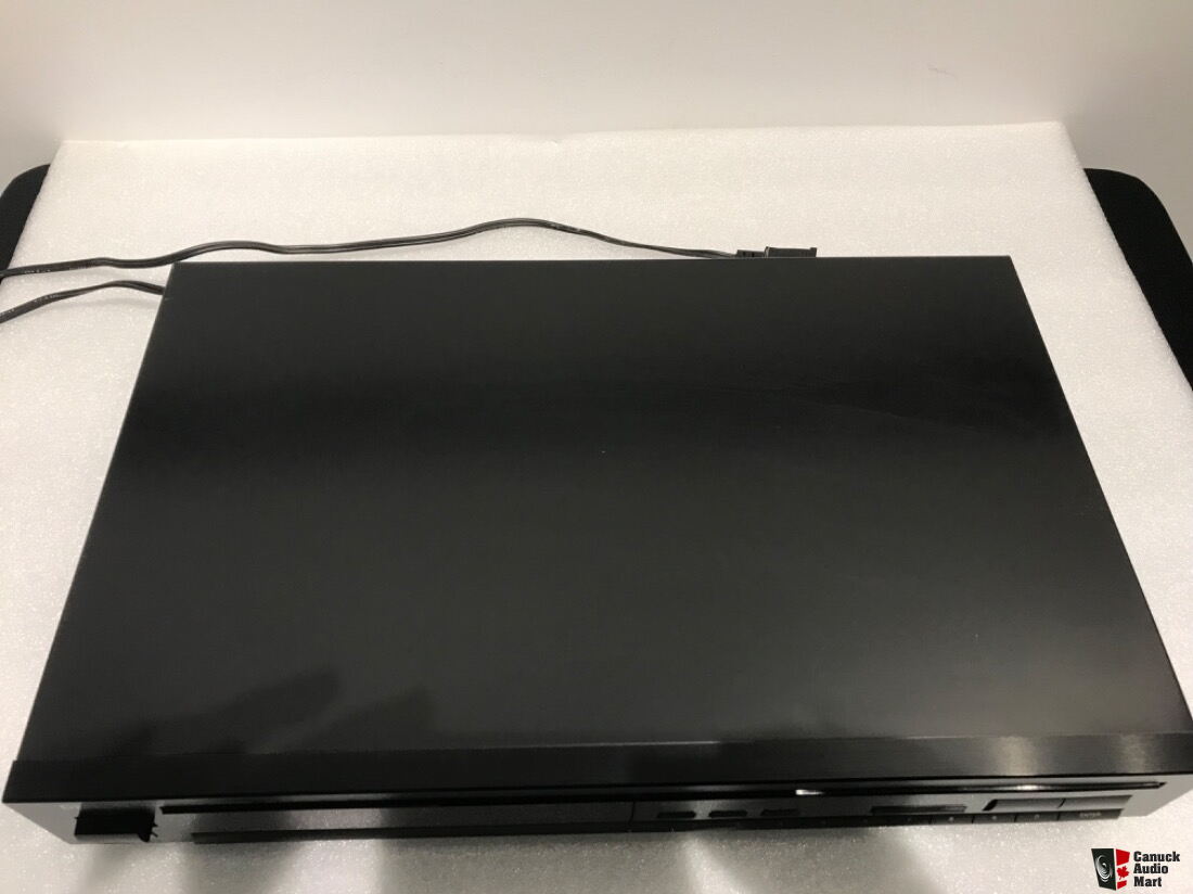 Denon TU 460 Stereo Tuner Photo #4697385 - Canuck Audio Mart