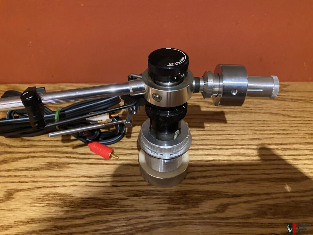 Victor UA-7045 tonearm with VTA on the fly adjustment, complete with ...