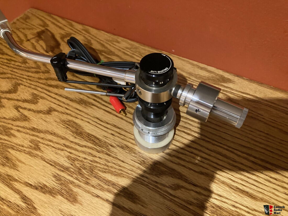 Victor UA-7045 tonearm with VTA on the fly adjustment, complete with ...