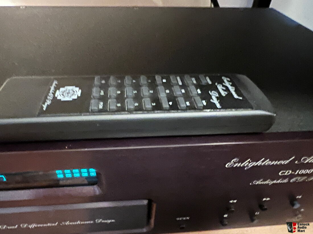 cd player EAD cd 1000 serie III Photo #4708395 - Canuck Audio Mart