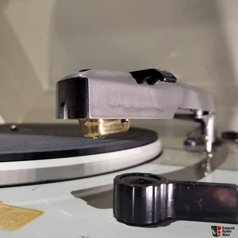 Golding Lenco Vinyl Records Player Turntable Photo #4712333 - Canuck ...