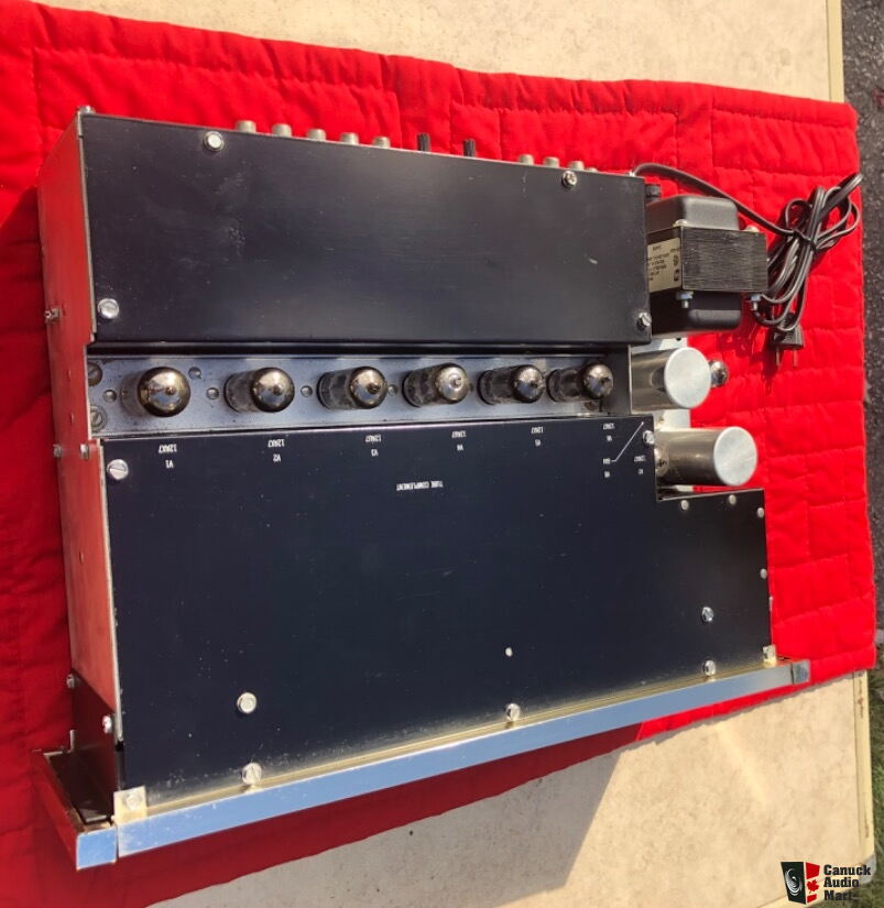 McIntosh C20 Preamplifier