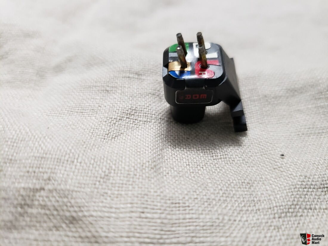 Empire EDR9 Cartridges - 2 bodies, 1 ng stylus, case, paperwork Photo ...