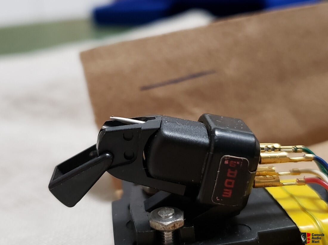 Empire EDR9 Cartridges - 2 bodies, 1 ng stylus, case, paperwork Photo ...