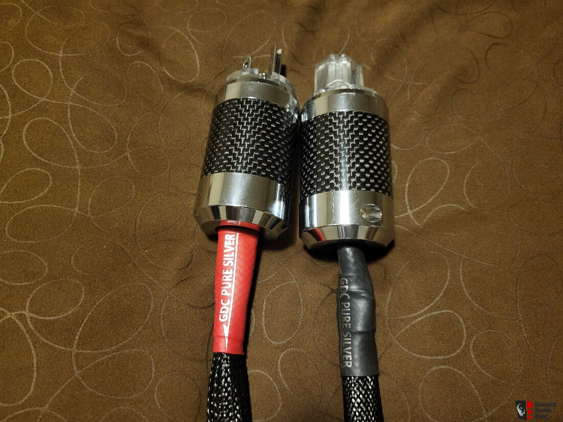 1.5 meter ultimate 9awg pure silver power cable Photo #4726436 - Canuck ...