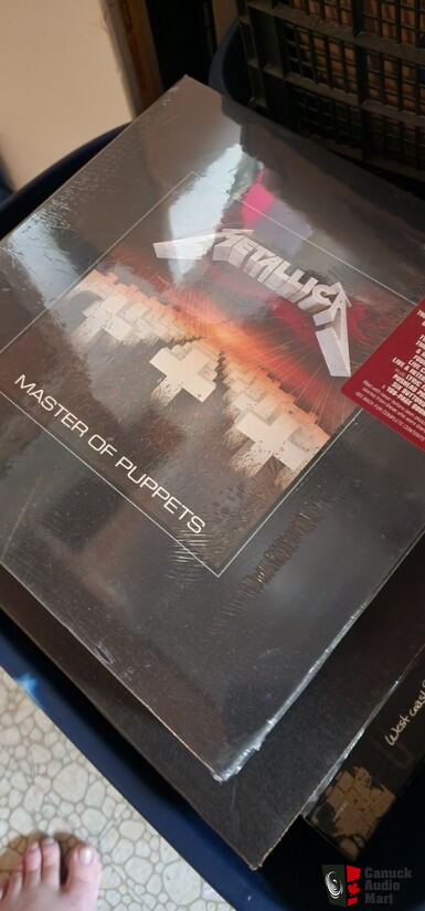 Master of Puppets limited box set - Metallica 2018 Dealer Ad - Canuck ...