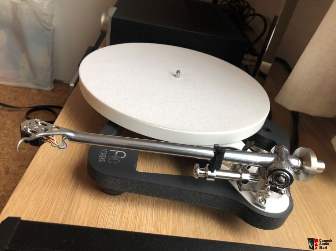 Rega Planar 10 P10- almost new out of the box Photo #4738247 - Canuck ...