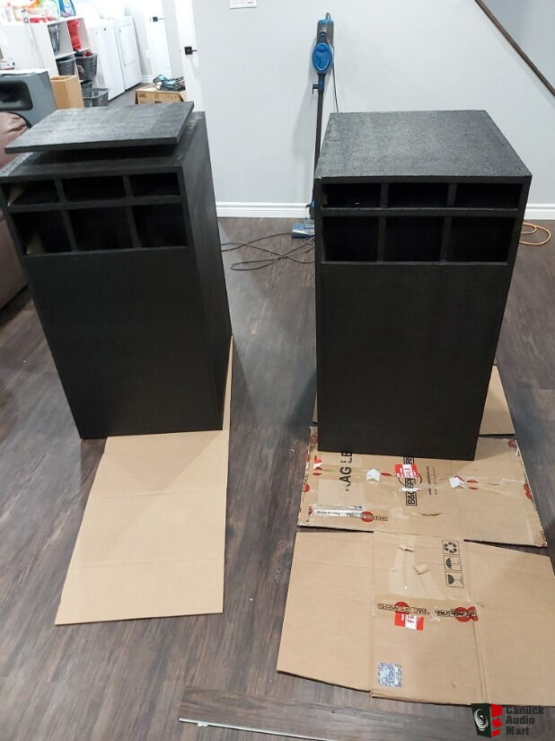 Monster of bass subwoofer Photo #4745570 - US Audio Mart