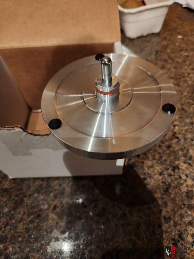 Groovetracer reference sub platter Photo #4753035 - Canuck Audio Mart
