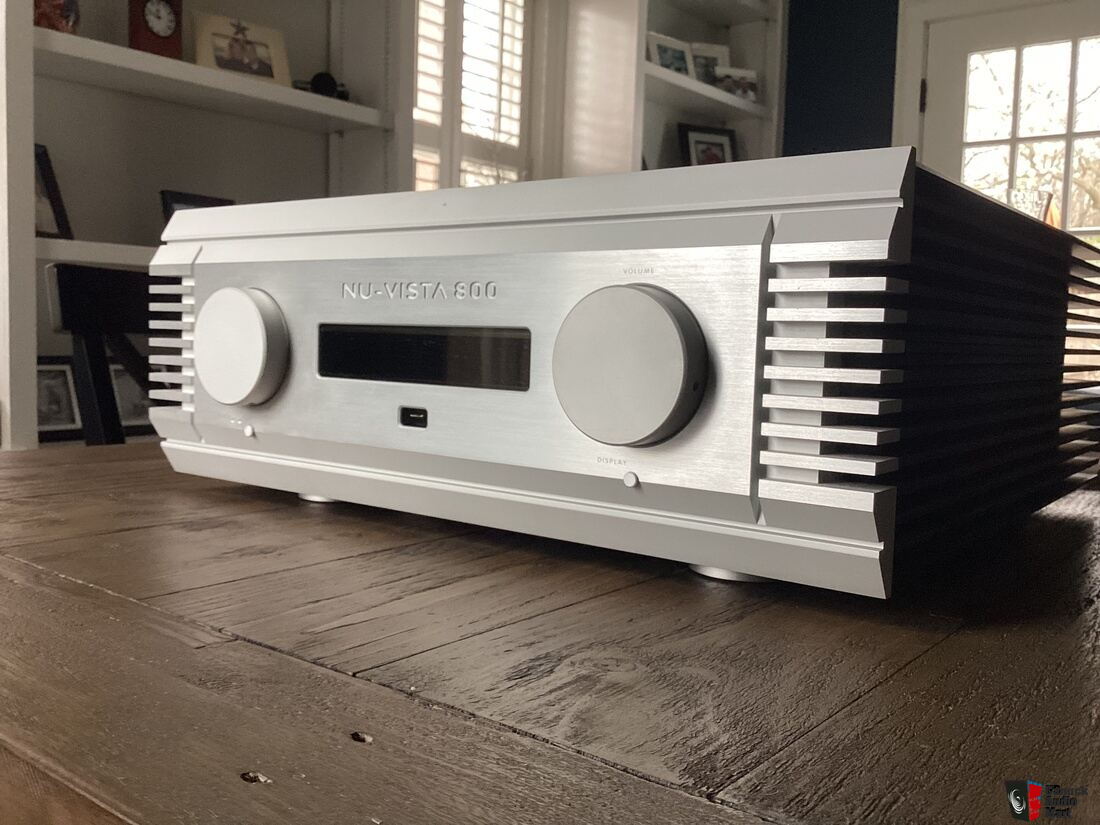 Musical Fidelity NuVista 800 Integrated Photo #4763356 - Canuck Audio Mart