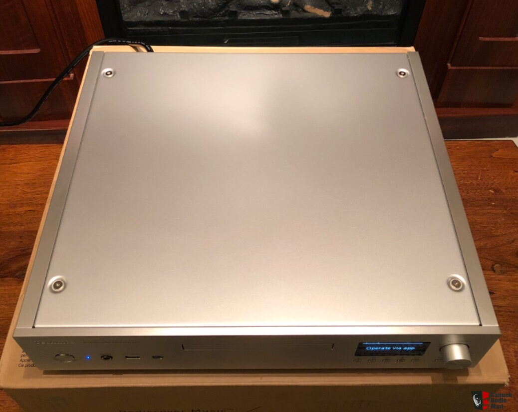 Technics SL-G700 SACD/CD Network Streamer Photo #4768749 - Canuck Audio ...