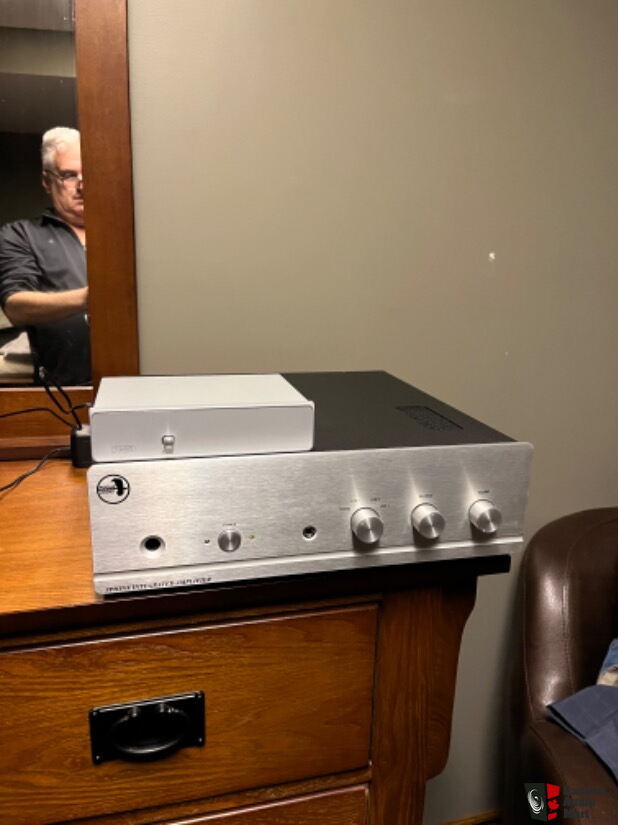 Rogue Audio Sphinx v2 with Rega phono preamp Photo #4769102 - Canuck ...