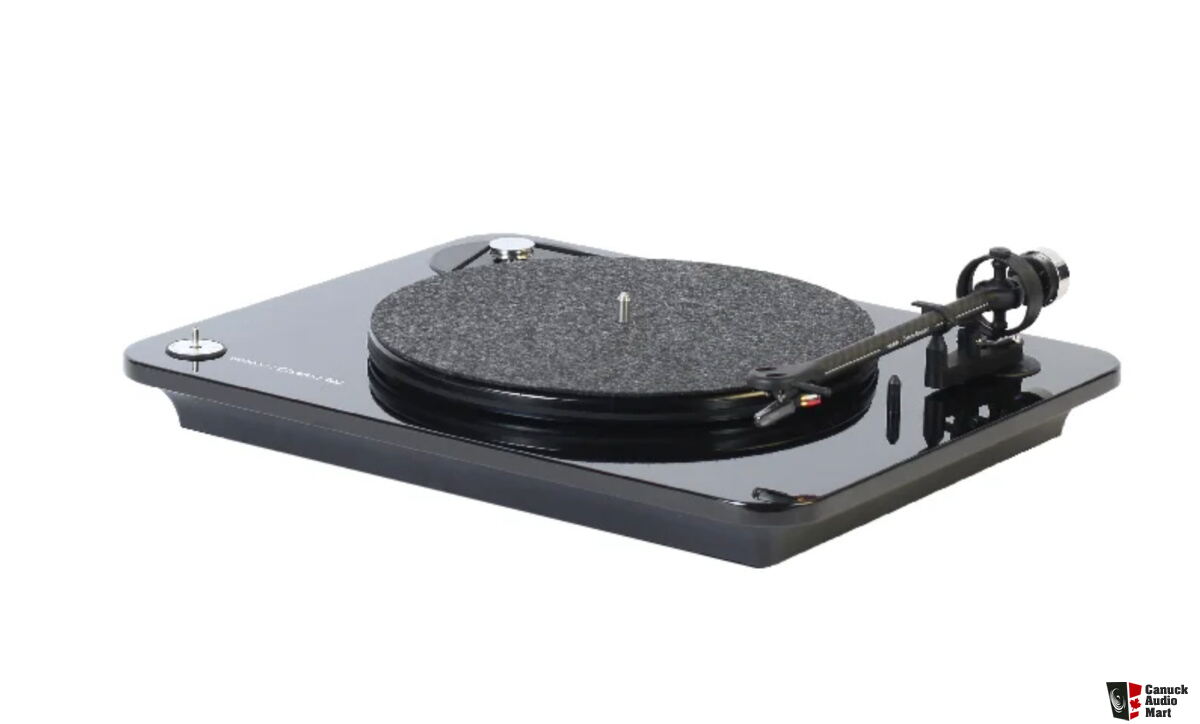 Elipson Chroma 400 Turntable (Multiple Finishes): NEW-in-BOX; Full ...