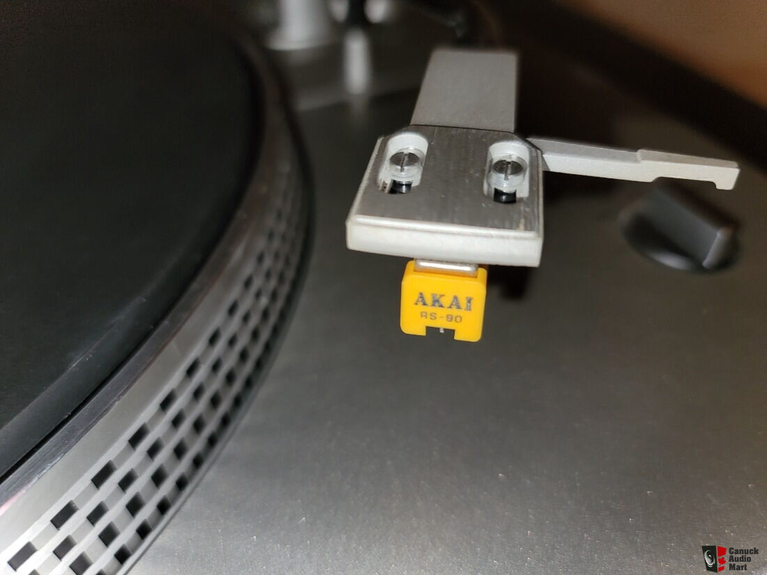 Akai AP-D40 Direct Drive Turntable Photo #4775629 - Canuck Audio Mart