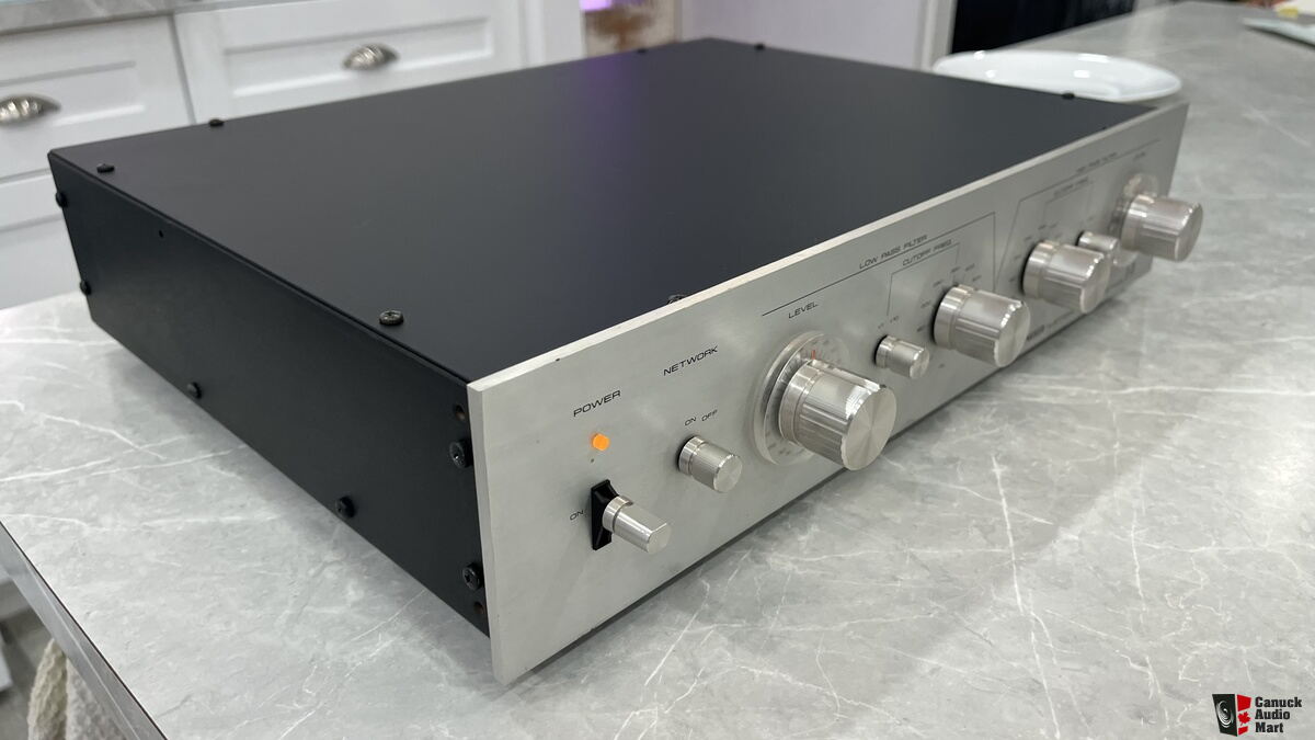 Pioneer D70 electronic crossover ,,free ONTARIO shipping Photo #4783194 ...