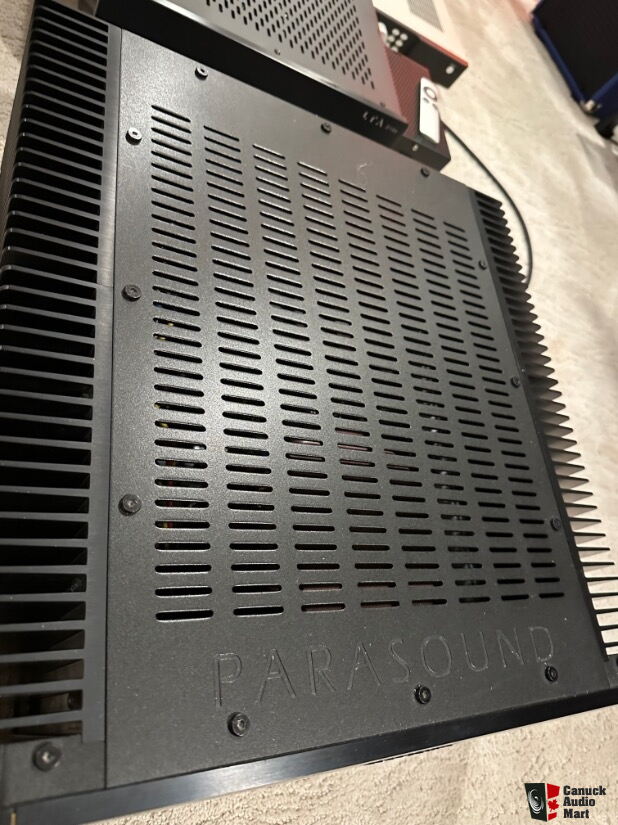 Parasound Halo A21+ Power Amplifier Photo #4784729 - Canuck Audio Mart