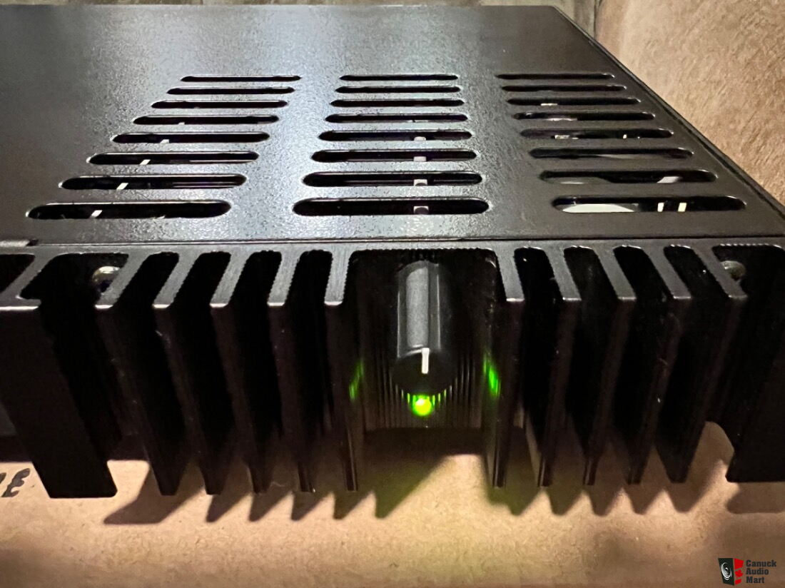 Bryston 2B LP amplifier Professional version Photo #4786036 - Canuck ...