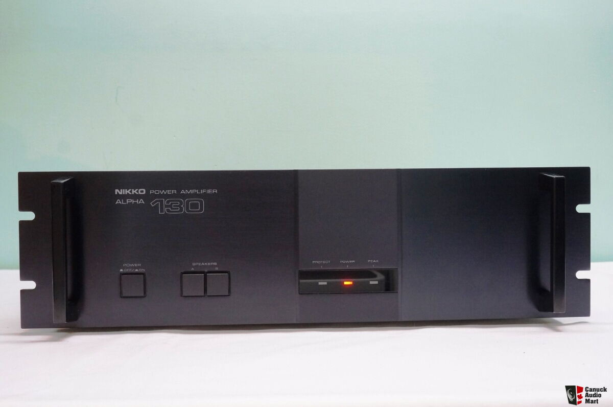 Vintage high quality Nikko audio system (power amp, preamp, equalizer ...