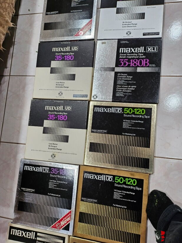 MAXWELL mix brands tapes of metal tapes-10.5 inches Photo #4791566 - US ...