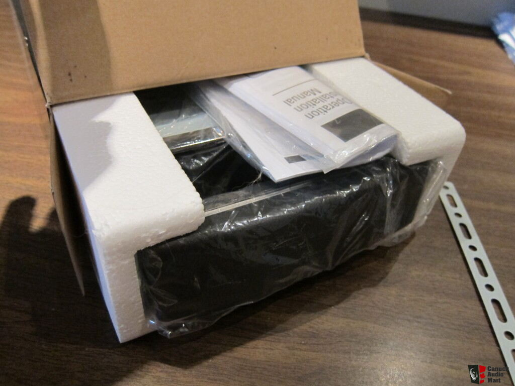 Marine Audio Head Unit MB Quart WR1-CD Photo #479179 - US Audio Mart