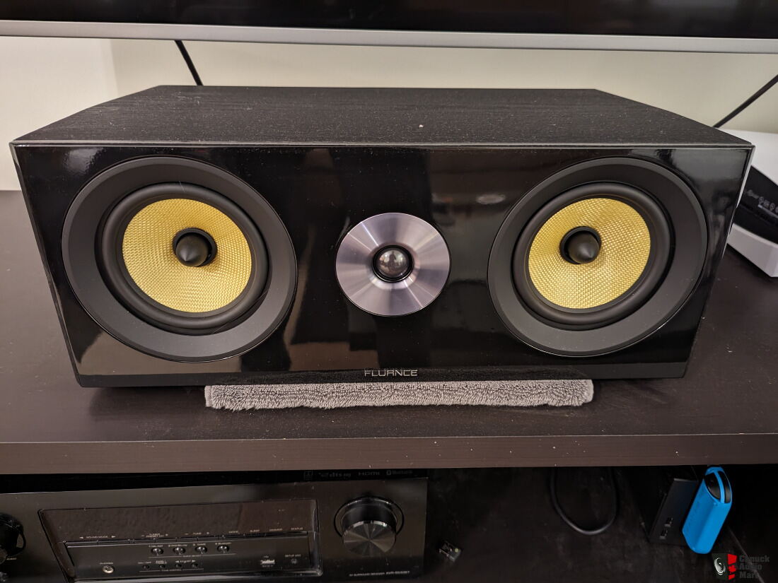 Fluance Signature HiFi 3-Way Floorstanding Speakers Photo #4795030 ...