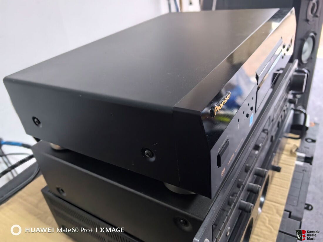 Pioneer Elite DV-59AVi Flagship DVD-Audio SACD Universal Player with ...