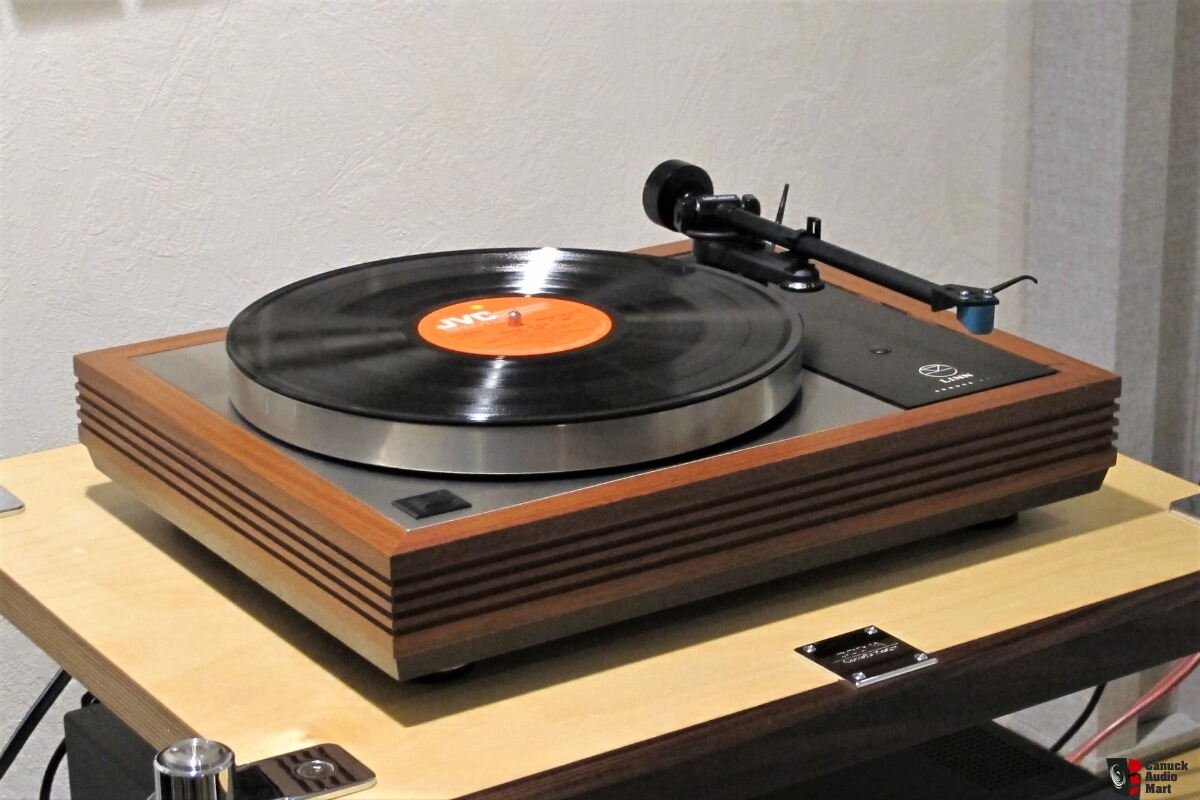 Linn Sondek + Akito + Charisma Audio - VERY GOOD !!! Dealer Ad - US ...