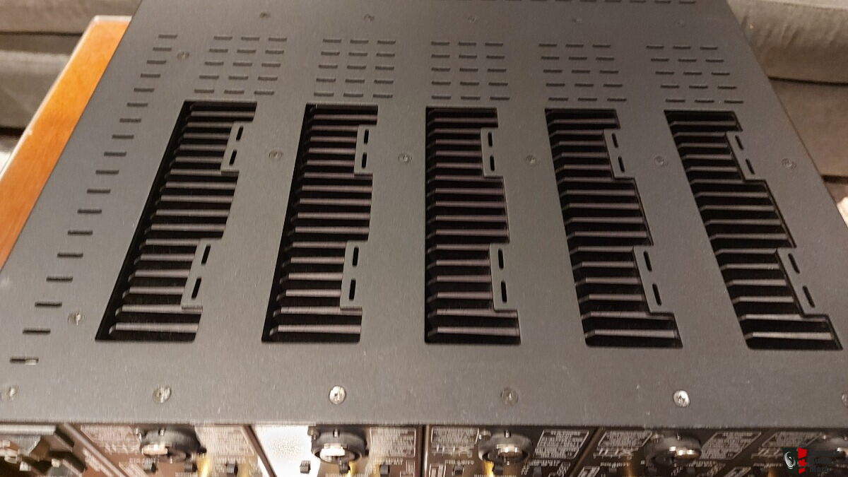 Bryston 9B SST THX 5 Channel Power Amplifier 5 X140W RMS Photo #4798006 ...