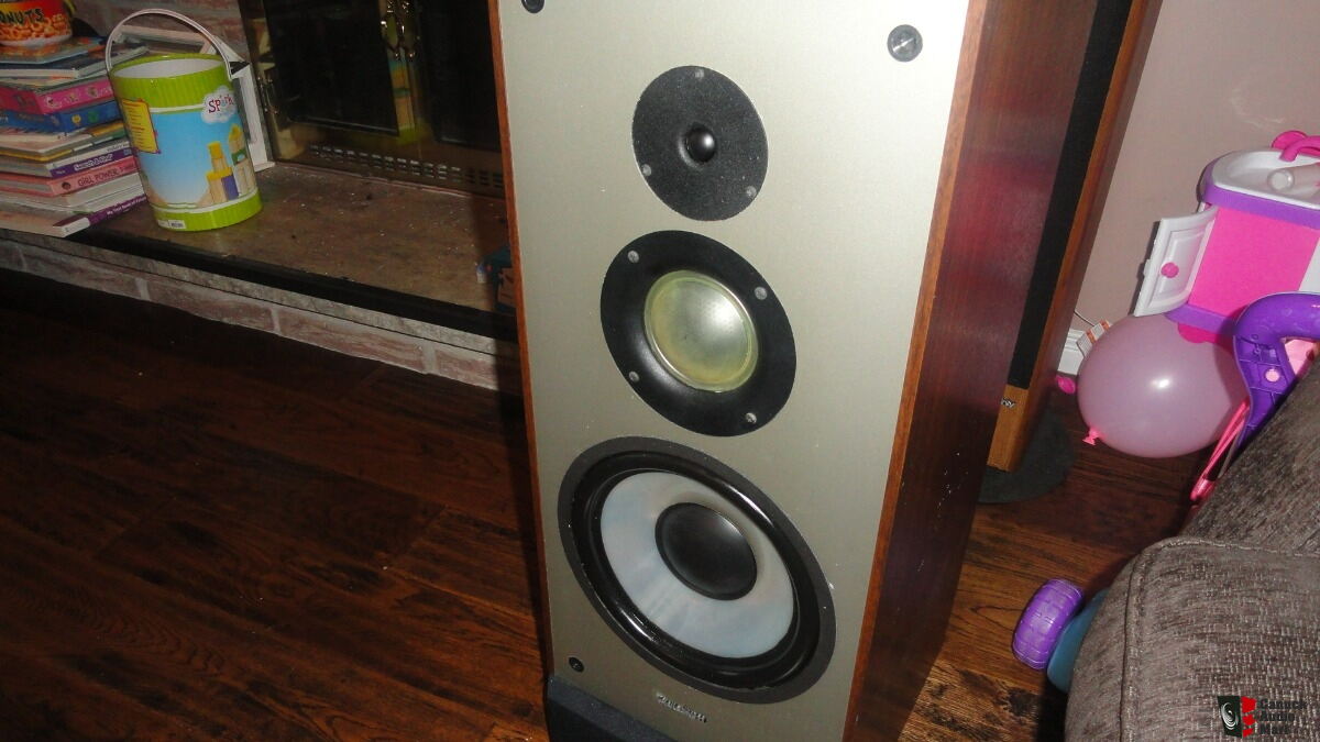 Paradigm Model 11 SE Speakers Photo #4801123 - UK Audio Mart